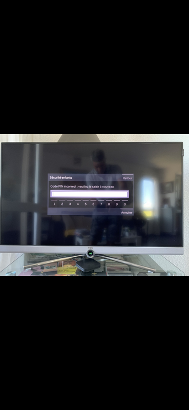 TV "LOEWE série Connect : problème" PIN sécurité enfant" - Télévision